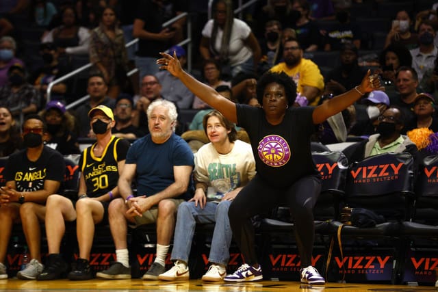 Did Leslie Jones ever play basketball? All you need to know