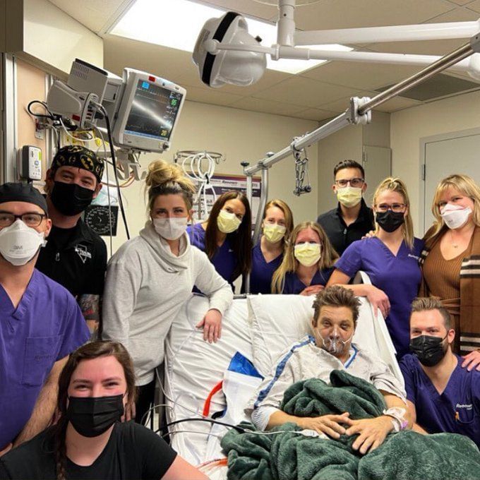 Jeremy Renner's serious snowplow incident: A closer look at the injury ...