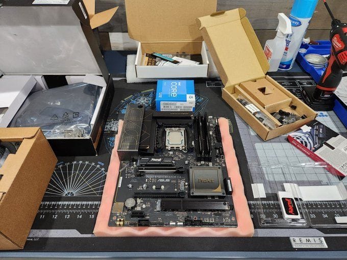 How to choose motherboards for the Nvidia RTX 4090?