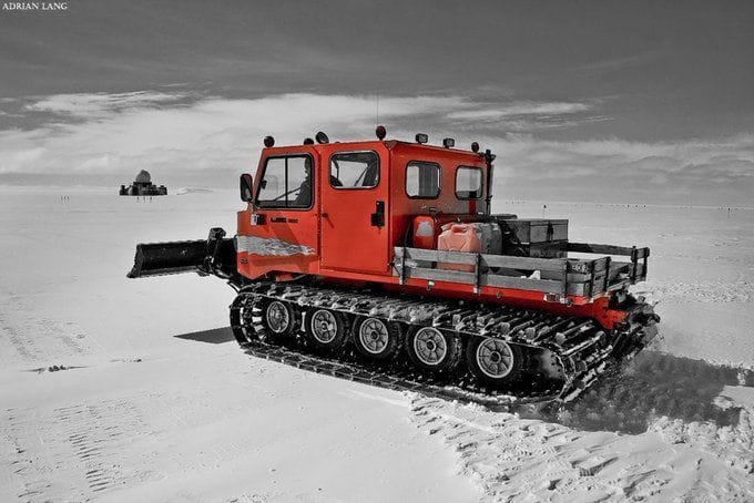 Leg amputation worries loom over Jeremy Renner fans as Hawkeye actor ...