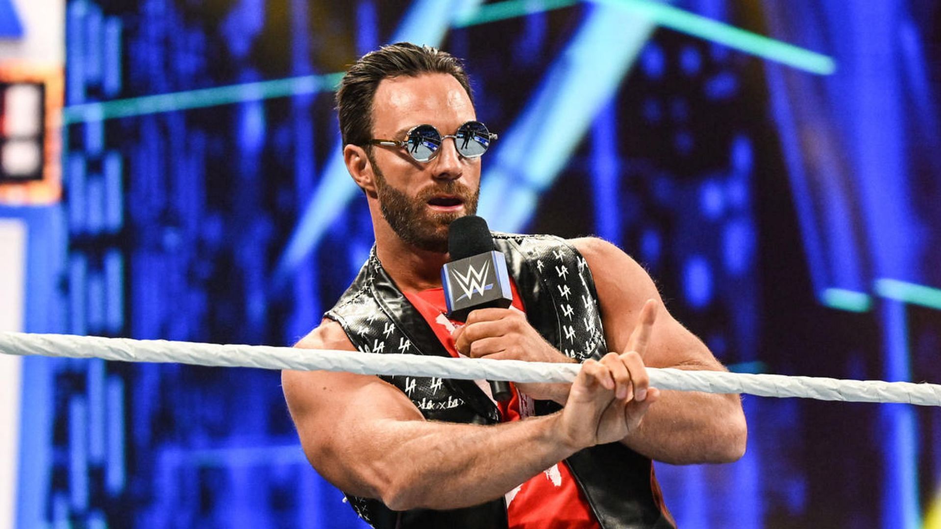WWE: LA Knight could make history by winning a major gimmick match ... WWE: LA Knight could make history by winning a major gimmick match ...