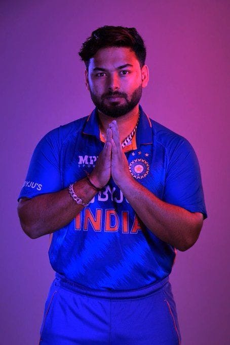 "You can easily afford a driver"- Kapil Dev reacts to Rishabh Pant's ...