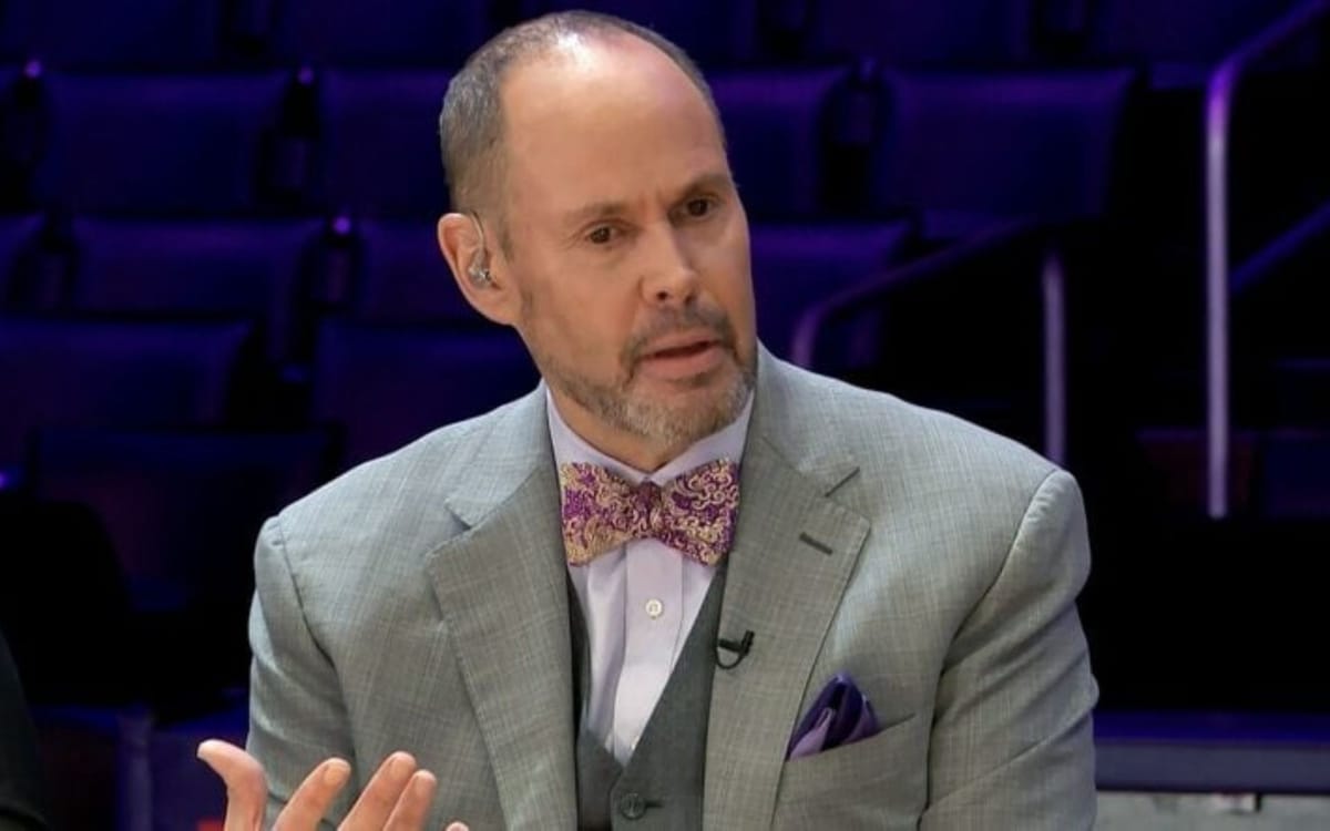 How many sons does Ernie Johnson have and what happened to Michael Johnson?