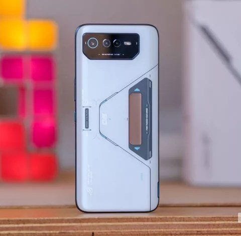 ASUS ROG Phone 6D Ultimate vs Xiaomi Black Shark 5 Pro: Which is the ...