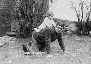 Babe Ruth: PHOTO: Rare 100-year-old photo of Babe Ruth giving his ...