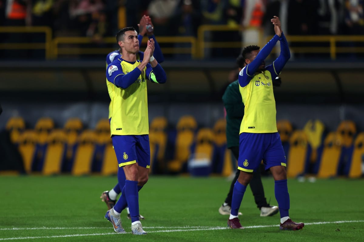 Cristiano Ronaldo welcomed on Al-Nassr debut with 'Siu' thunderclap ...