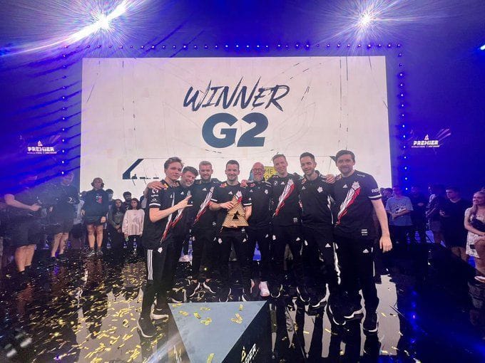 m0NESY CS:GO settings (2023): Crosshair, configuration, keybinds, sensitivity, and more