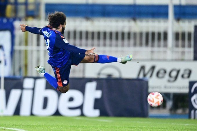 Real Madrid Legend Marcelo Copies Cristiano Ronaldo S Iconic