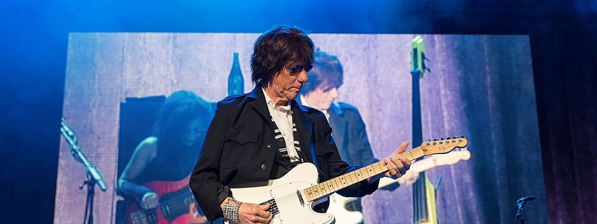 Who was Jeff Beck married to? All about his wife and children as guitar ...