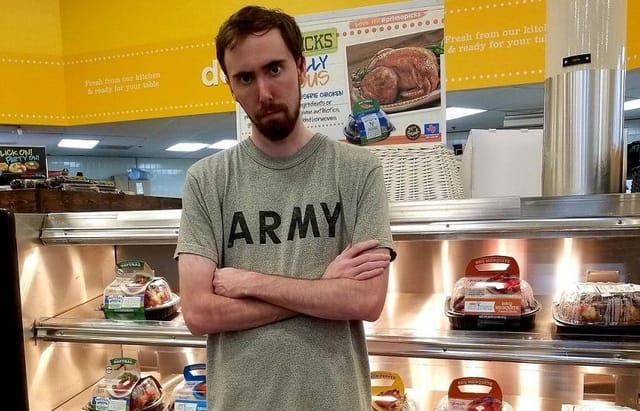 How tall is Asmongold?