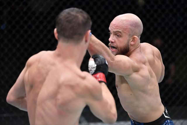 5 UFC fighters who admitted to betting on themselves to win in the octagon