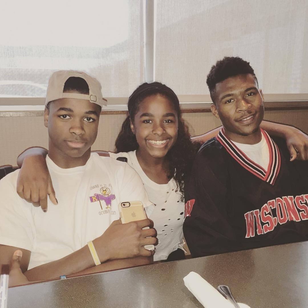 Who is Antonio Armstrong Jr? Teen son accused of killing ex-NFL LB ...