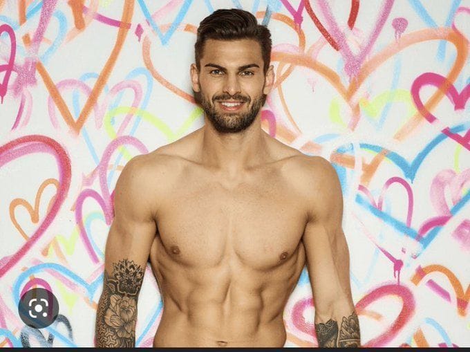 Love Island season 9 premiere: Kai Fagan reminded fans of show’s alum ...
