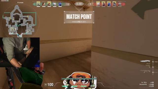 Who is OneHandedLive? Meet the one-handed streamer who is taking the ...