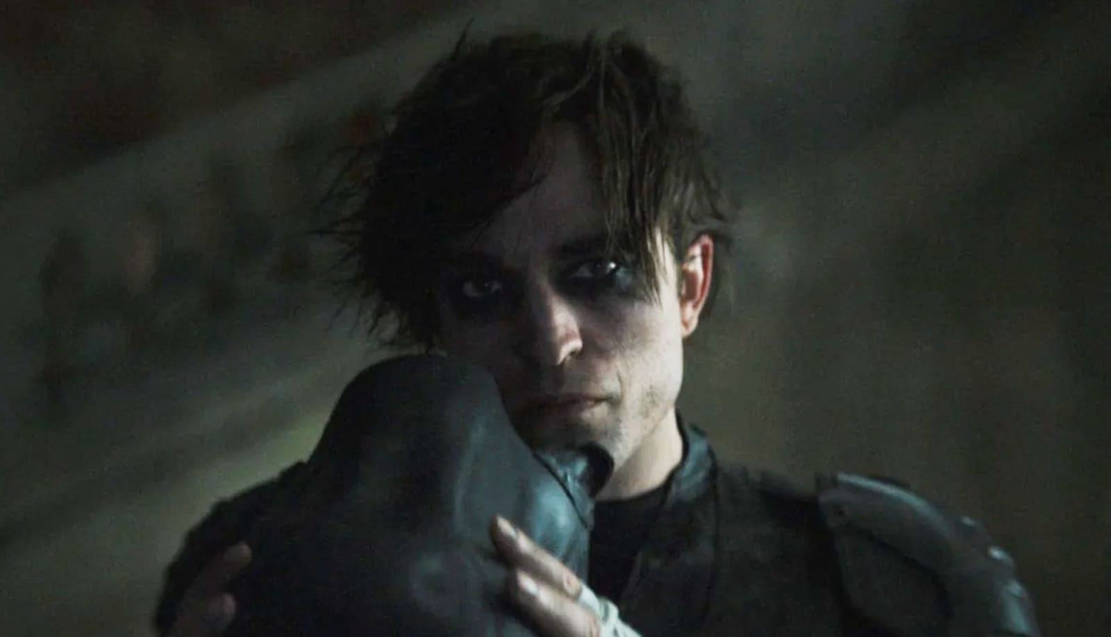 From tragedy to triumph: The impact of Bruce Wayne's trauma on his ...