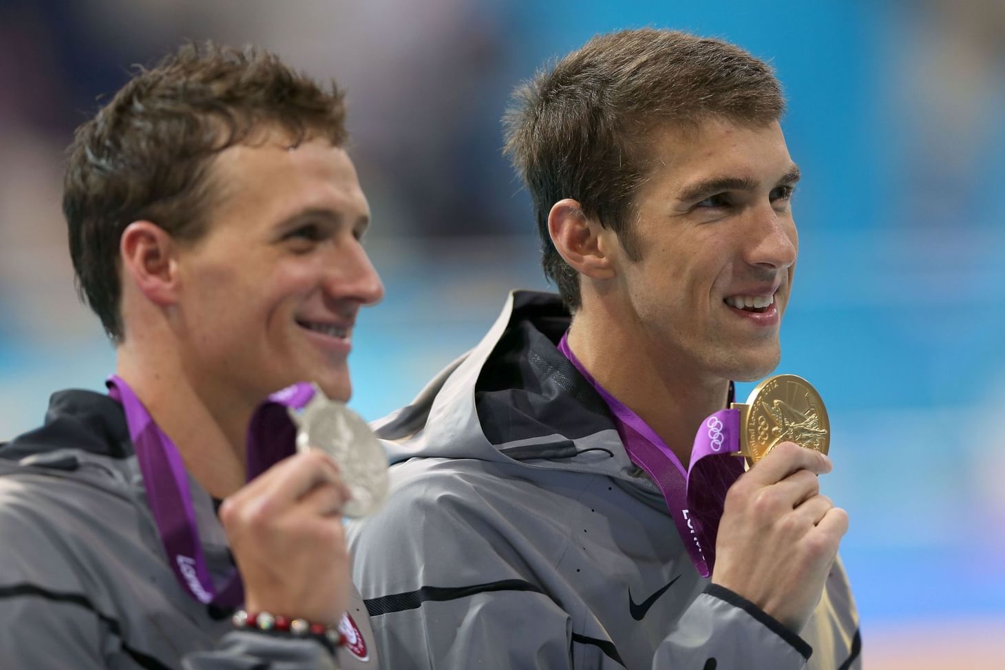 When and where did Michael Phelps make the famous 159-ft long golf putt?