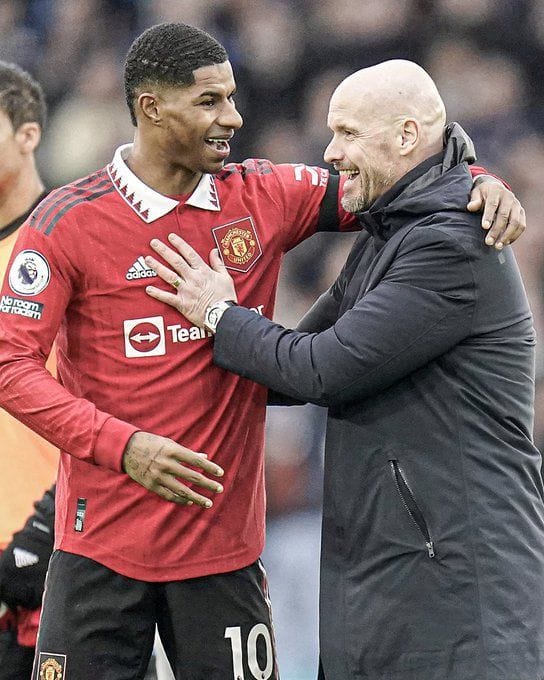 Manchester United play themselves back into title race after important ...