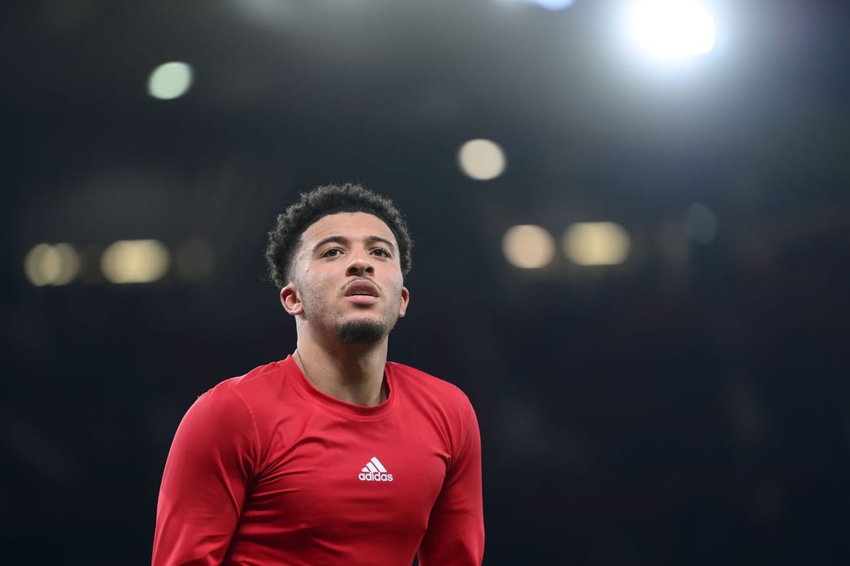 Manchester United star Antony pictured in new look after he misses 2-2 ...