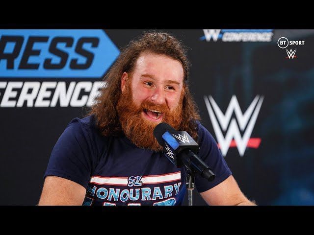 WWE News Roundup: Hall of Famer to challenge top champion for his title on RAW, Major star ...