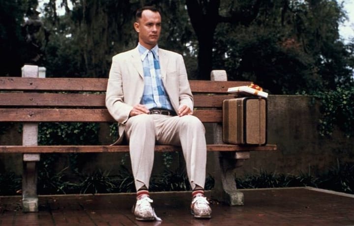 How old was Tom Hanks in Forrest Gump?