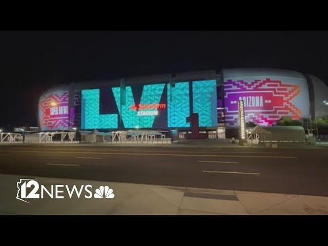 Will the roof be open for Super Bowl 2023? Exploring the State Farm ...