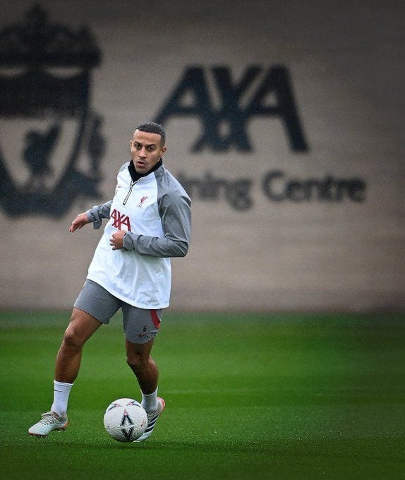 Liverpool receive massive blow as star player struggling with injury ...