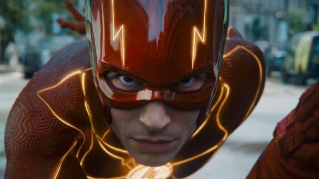 How is The Flash adding its own spin to the Flashpoint story? Breaking ...