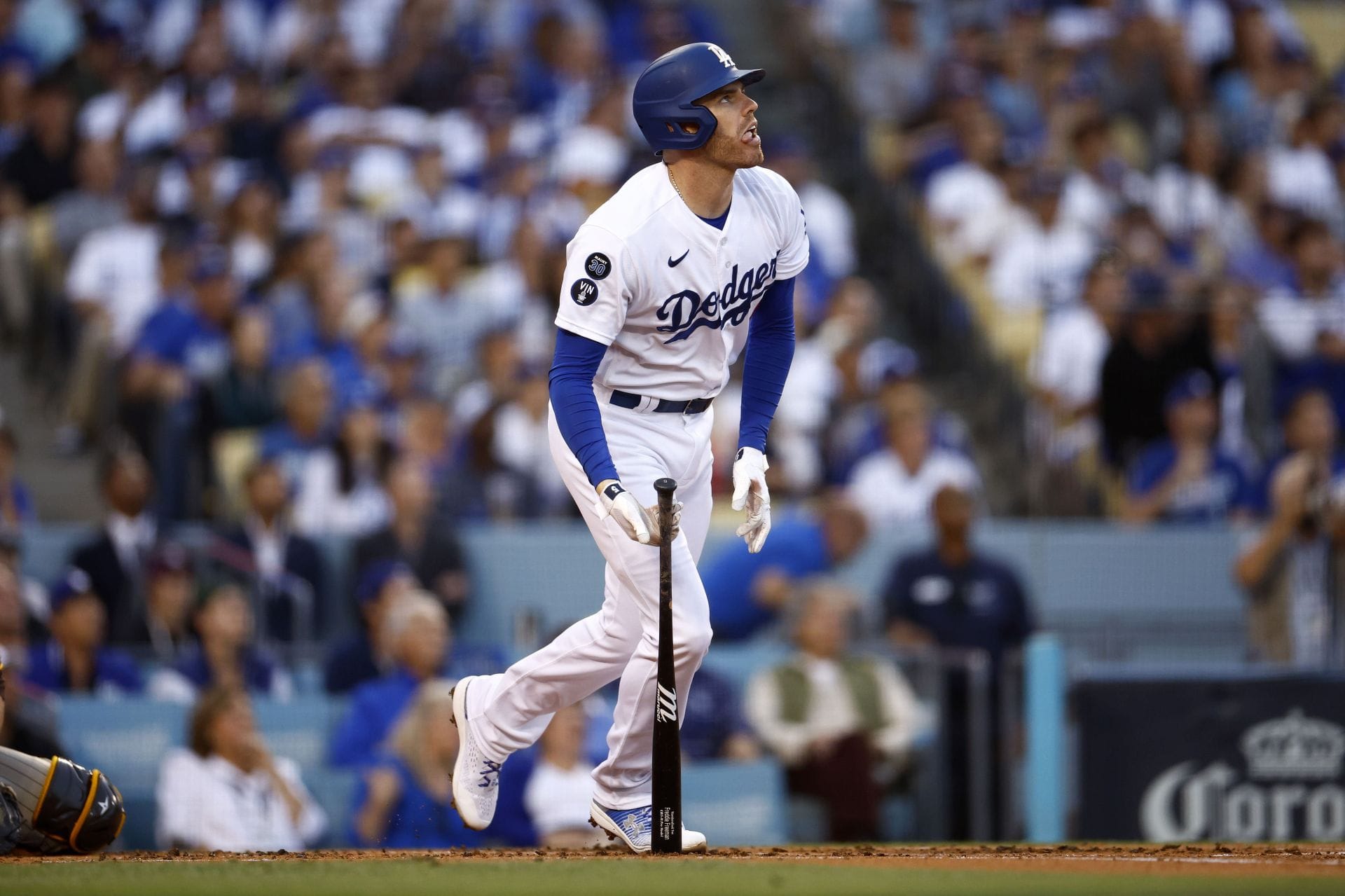 Los Angeles Dodgers fans react to report that the team has signed Alex ...