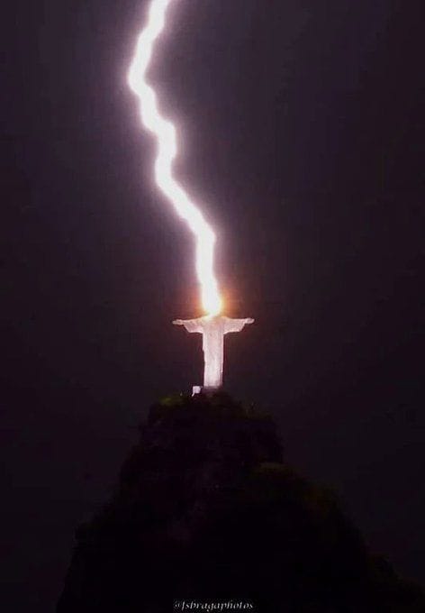 “A clear message from God”: Video of Christ the Redeemer getting struck ...