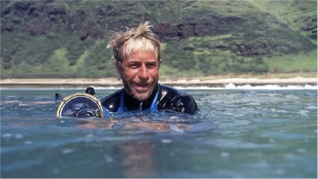 How old was Larry Haynes? Netizens pay tribute as surf photographer ...