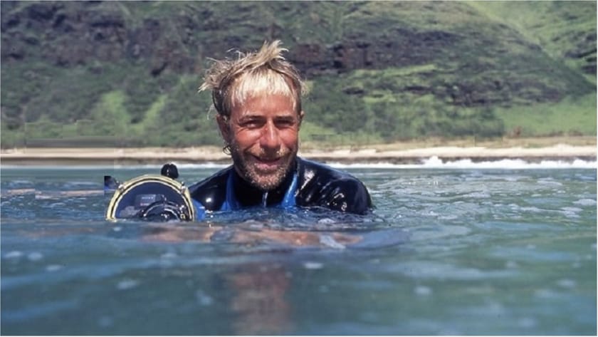 How old was Larry Haynes? Netizens pay tribute as surf photographer ...