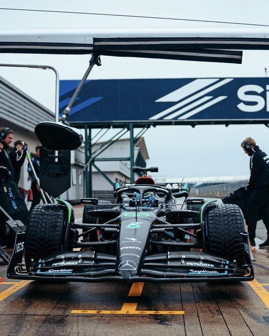 Lewis Hamilton’s age ‘plays no role’ in contract talks, claims Mercedes boss Toto Wolff