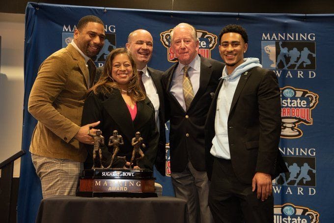 What is the Manning Award? Exploring the college football honor for ...