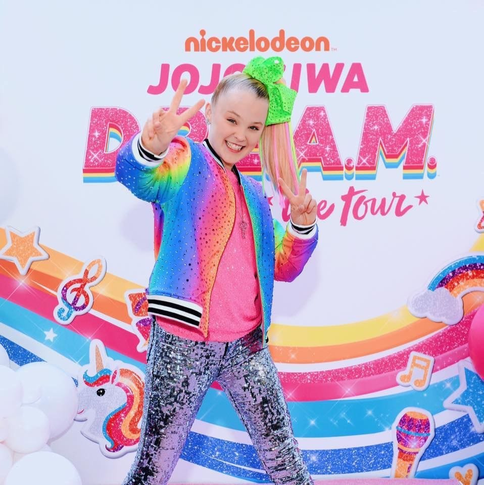 How tall is Jojo Siwa?