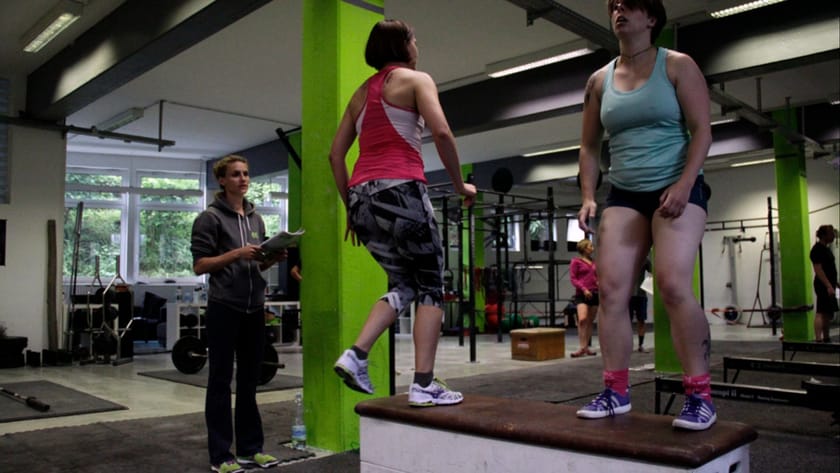 Step-up exercise: Technique, benefits, variations