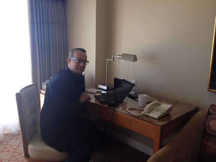 Which Oscar award-winning actor has portrayed both Walt Disney and Mr ...