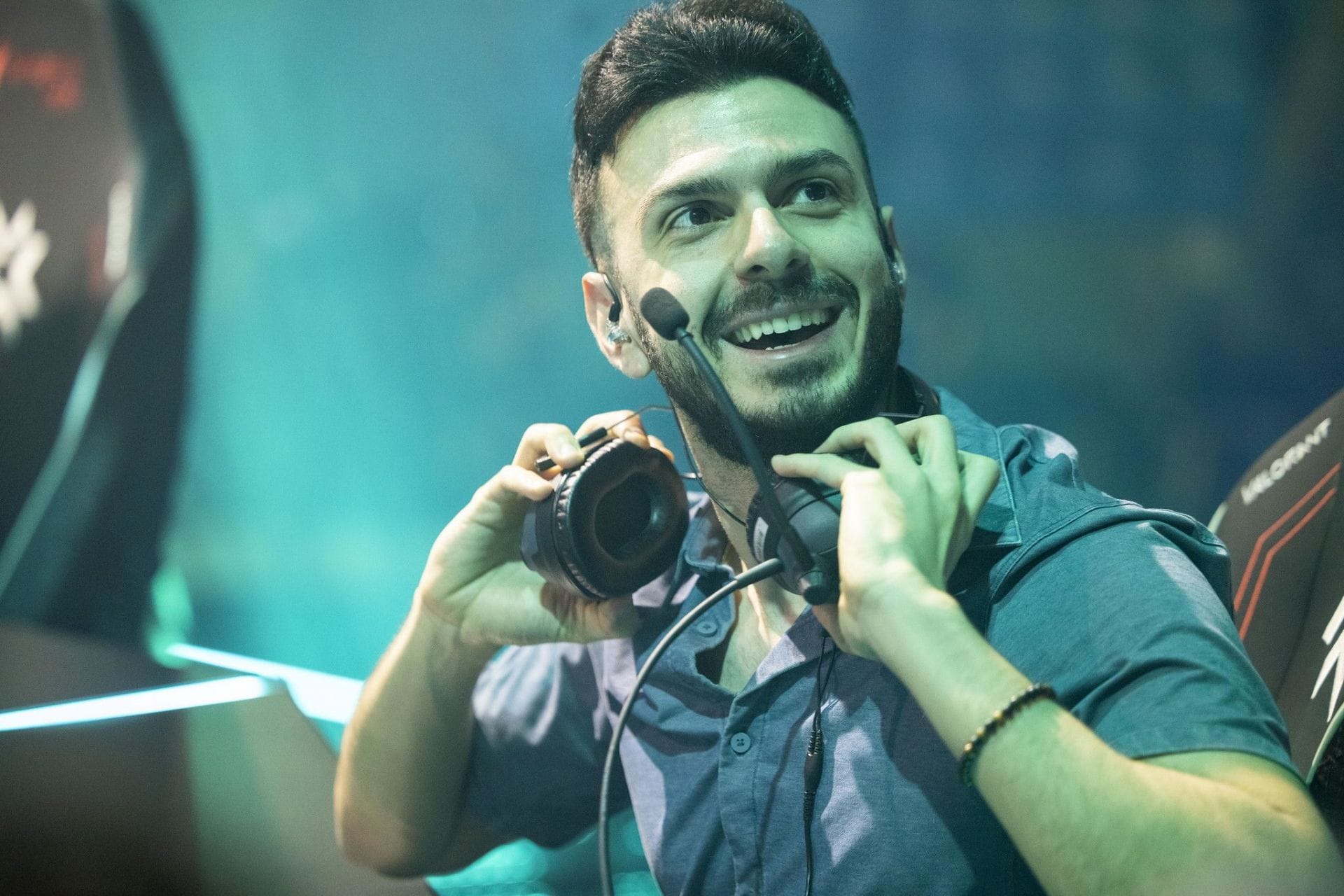 tarik Valorant settings (2023): Crosshair, configuration, keybinds ...