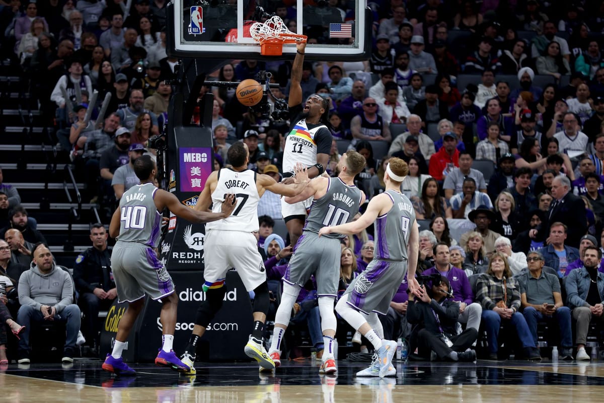 Watch: Naz Reid throws down stunning dunk over Alex Len