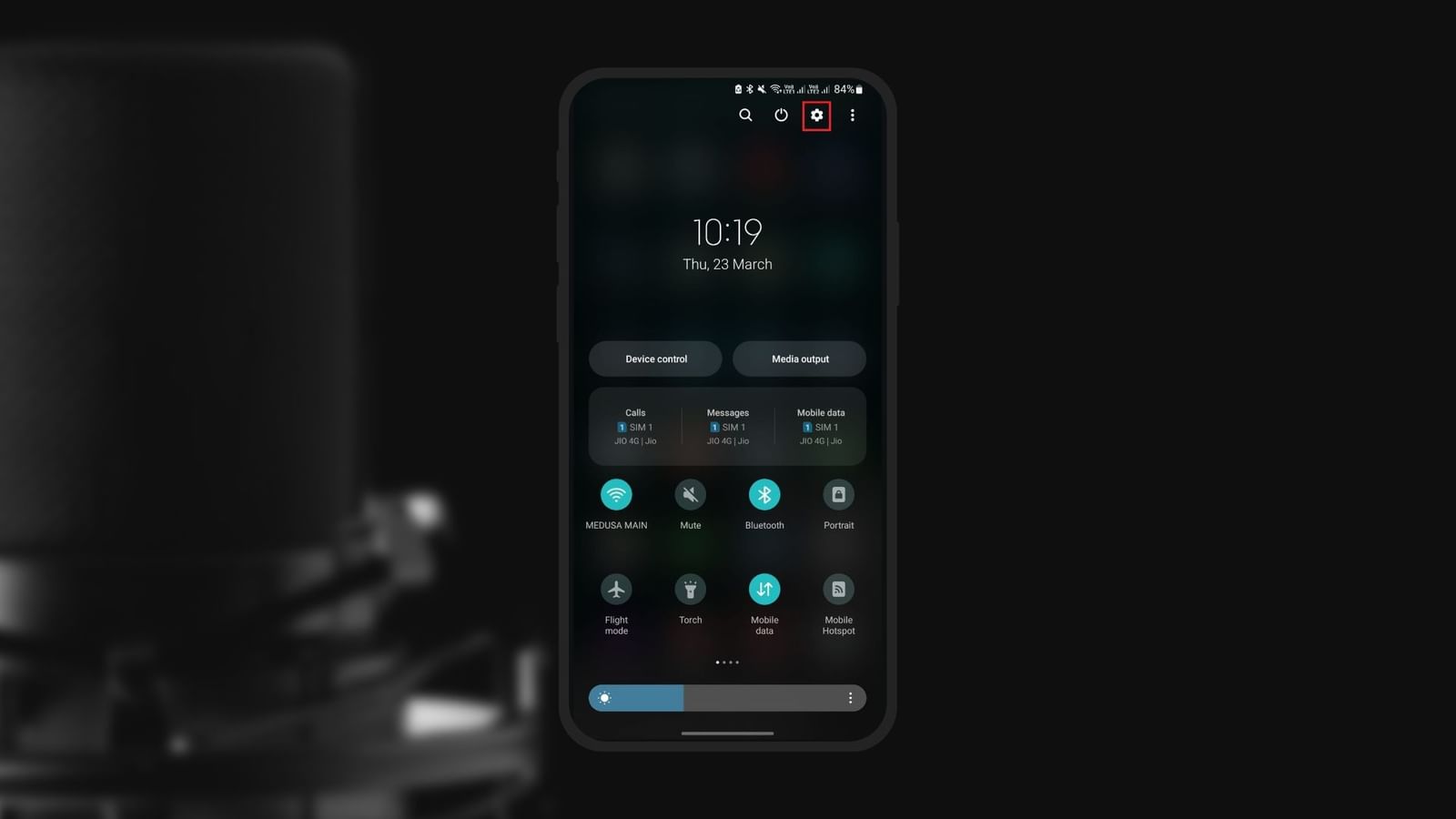 How to turn off microphone on Android devices