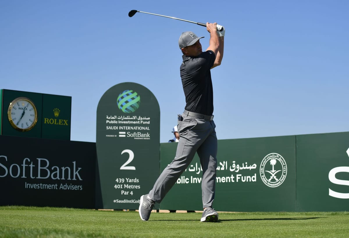 “Hit medium irons into par 4s” – Golf legend Tony Jacklin asks pros to ...