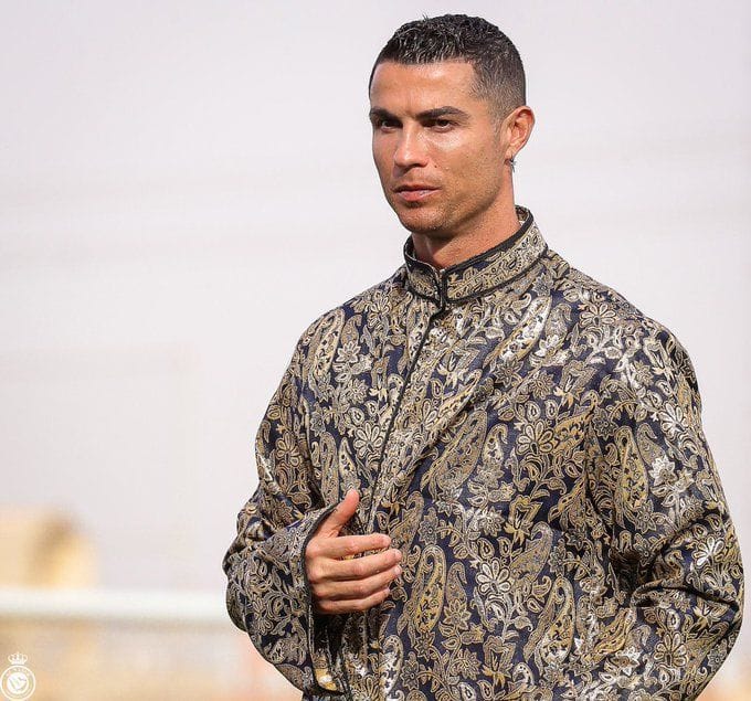 Cristiano Ronaldo wins hearts as he posts Ramadan message to fans all ...