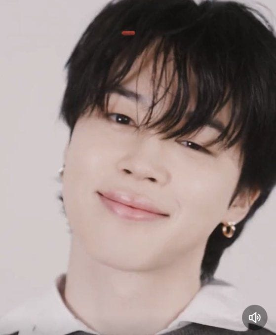 "He's so unreal": BTS' Jimin stuns fans with his jaw-dropping feature ...