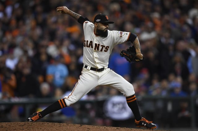 MLB fans react to Sergio Romo signature swapping with kids, wears ...