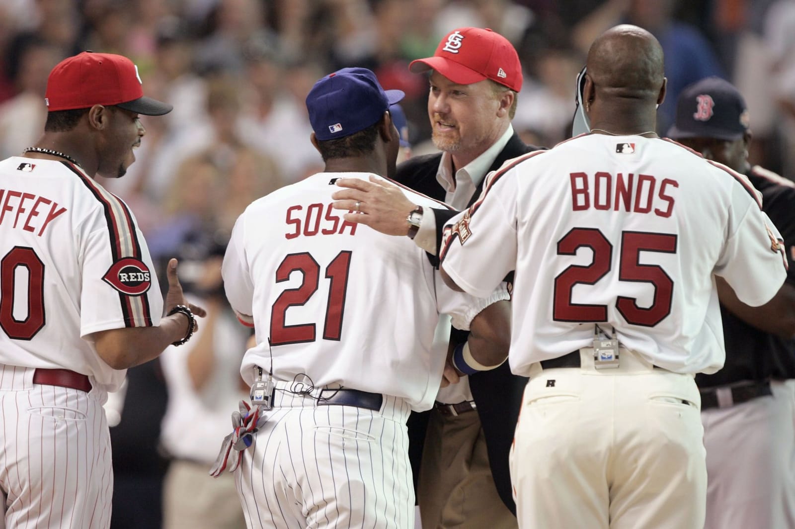 MLB fans excited to see legends Mark McGwire and Sammy Sosa featured in ...