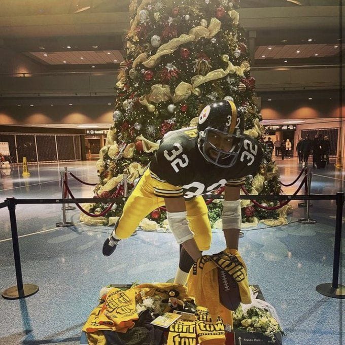 Why was the Franco Harris statue moved? Pittsburgh International ...