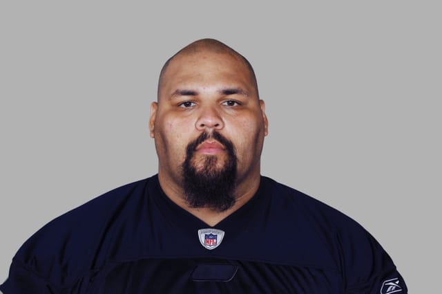Which teams did Aaron Gibson play? A look back at the former NFL ...