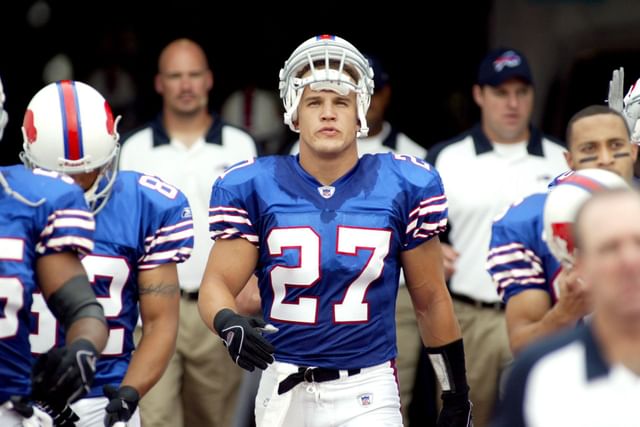 Coy Wire net worth: How much does former NFL player turned sportscaster ...