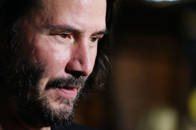 What are red and blue pills in the movie Matrix? Keanu Reeves reveals ...