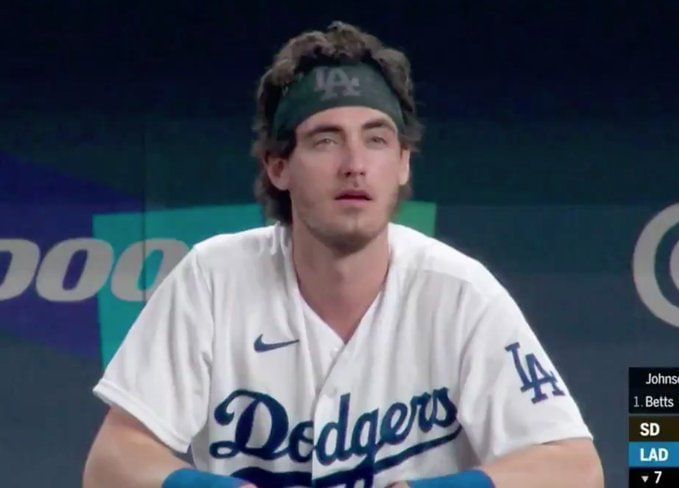 What is the Cody Bellinger meme? MLB Twitter lights up after Cubs star ...