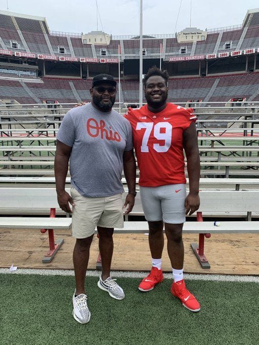 Who are Dawand Jones' parents?